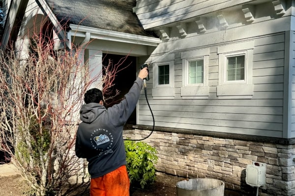 5 Star Pressure Washing Services in Seattle WA